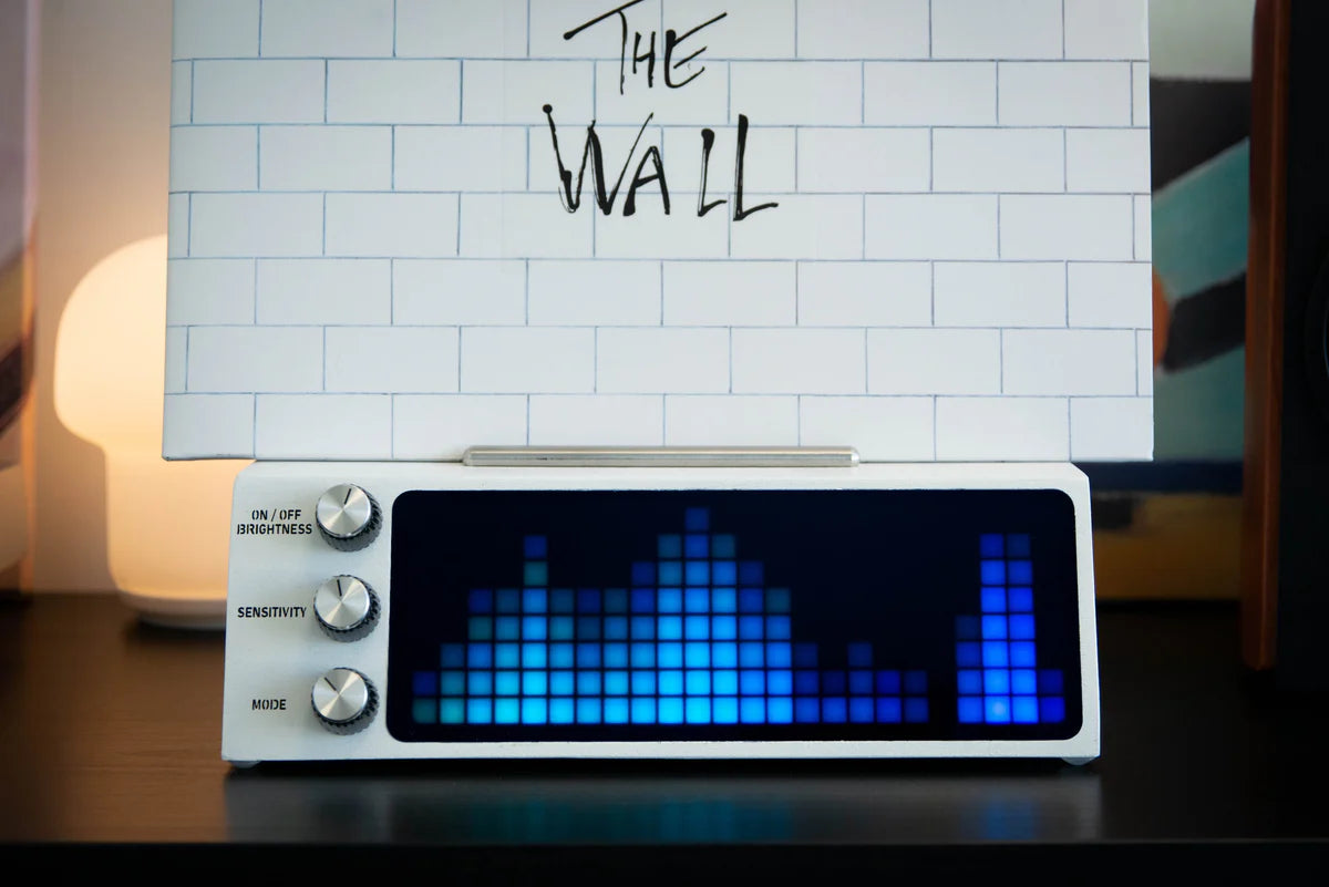 Smart Now Playing Vinyl Record Stand – ThatBond