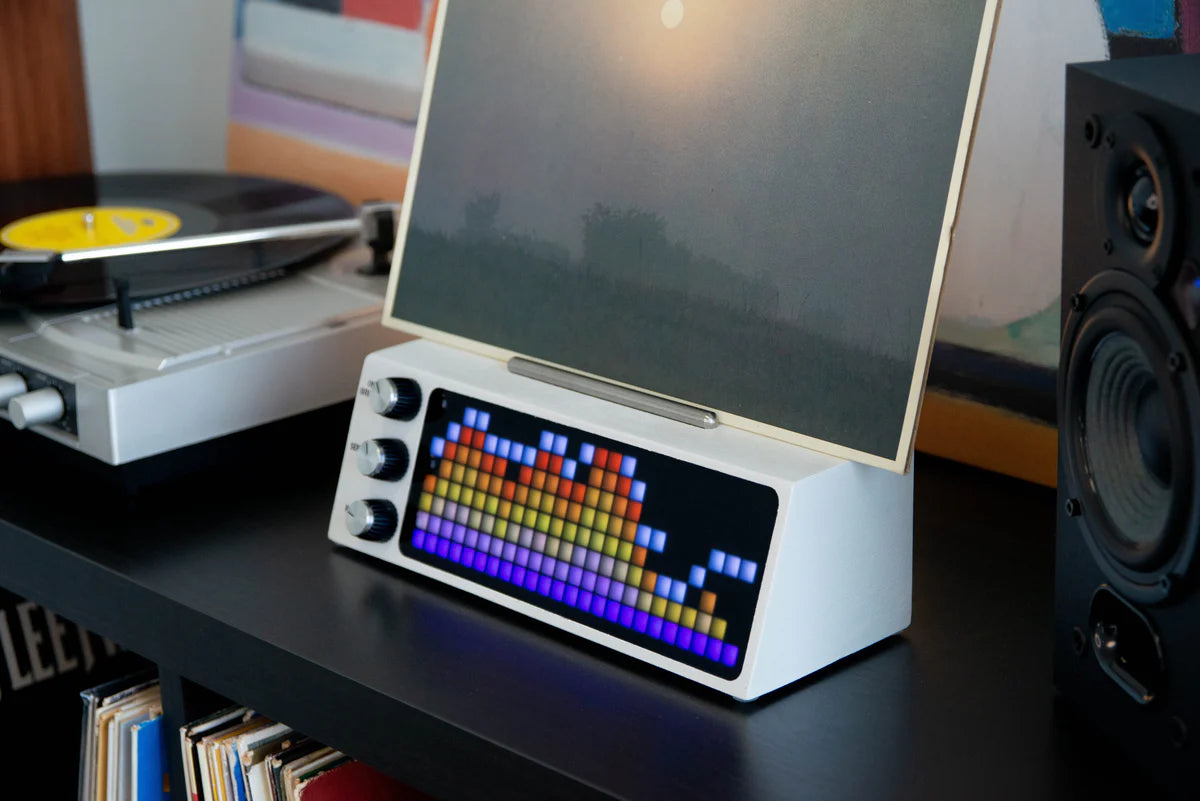 Smart Now Playing Vinyl Record Stand – ThatBond